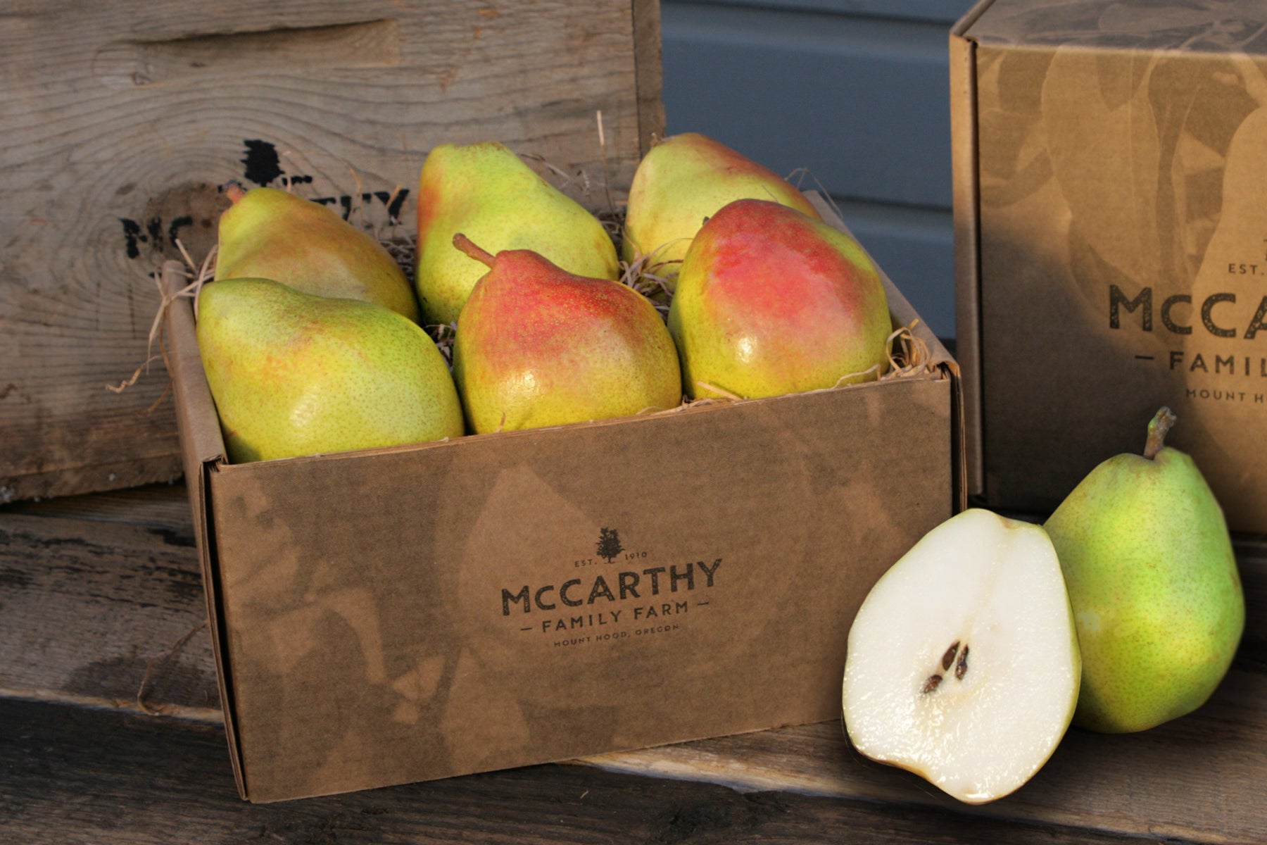 Premium Jumbo Comice Pear | Gourmet Gift Boxes | McCarthy Family Farm